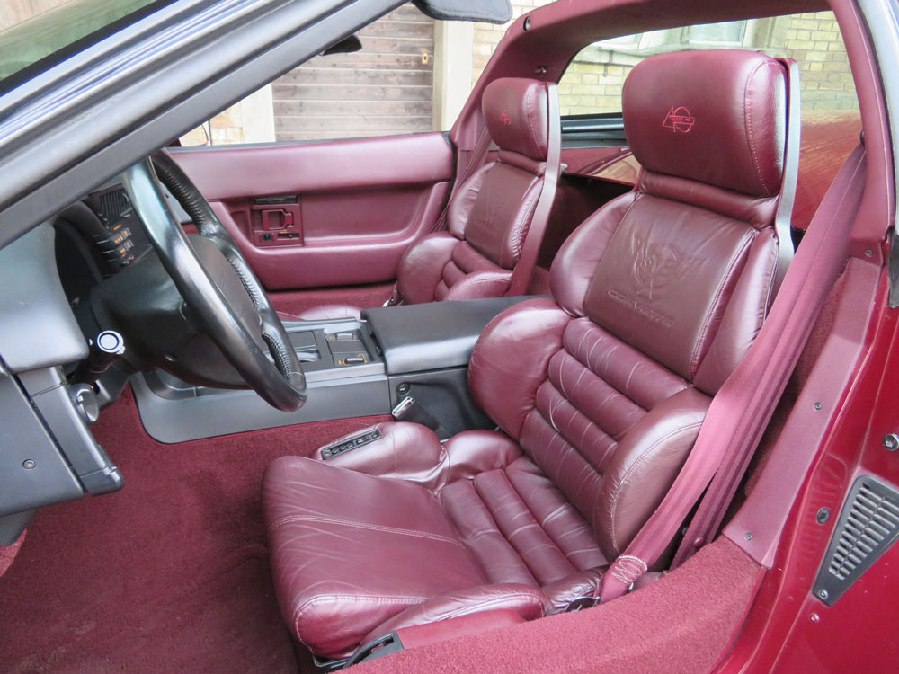 Touring Garage AG | Chevrolet Corvette C4 40th Anniversary Targa 1993